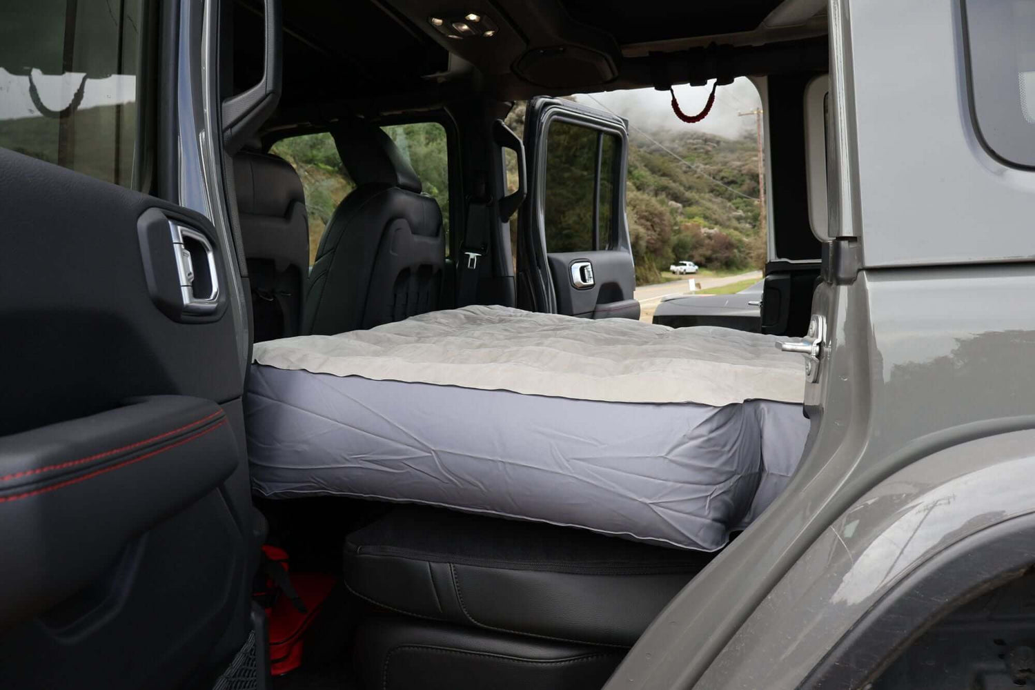 Jeep Wrangler Air Mattress - Built-in Wireless Air Pump